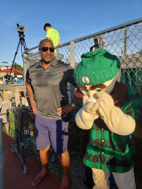 Gallery – The Gilbert Brown Foundation